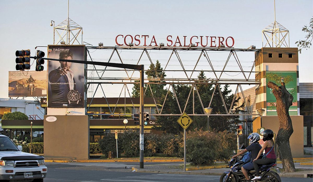 De Costa Salguero a la AFA: Jorge Macri eligió a Clarín y La Nación