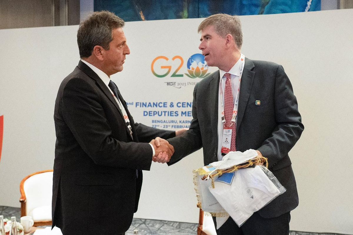 Importante Sergio Massa / Jay Shambaugh en Bengalore