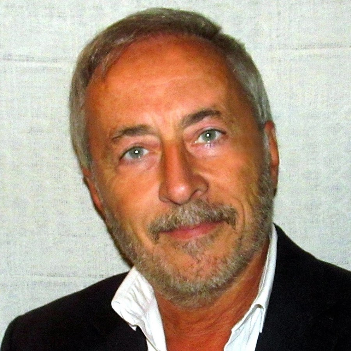 El Encargado: Se reveló quien es el doble de Francella