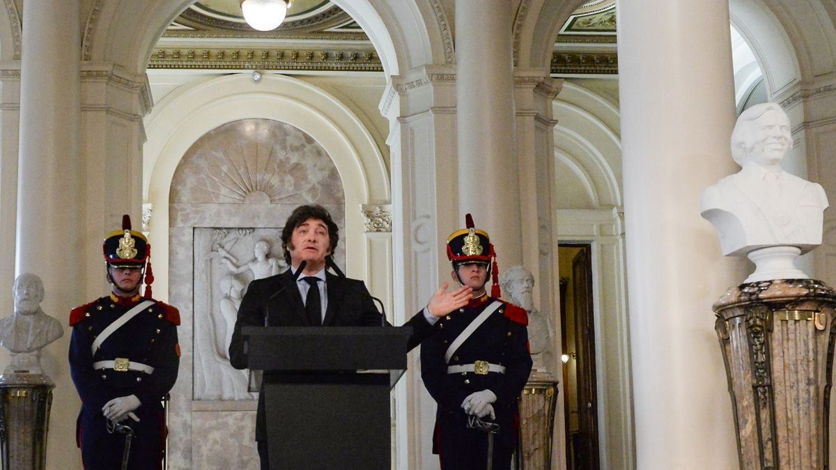 Interna familiar: La nieta de Carlos Menem, durísima contra Javier Milei