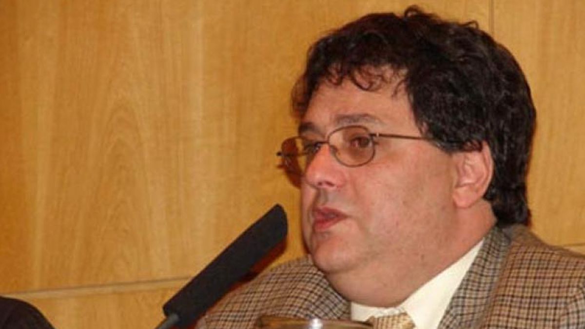 ¿Qué le pasa a Rizzo?, preguntan en el Colegio