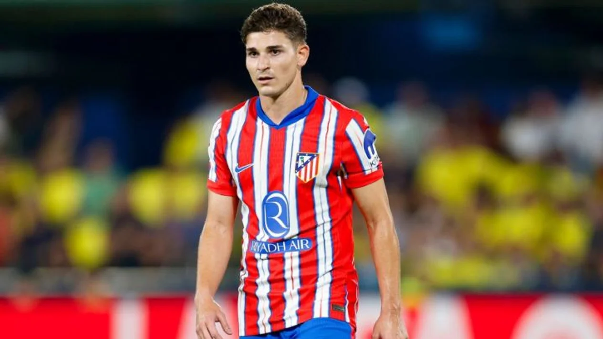 Julián Álvarez y su penal anulado: qué dice el reglamento en estos casos