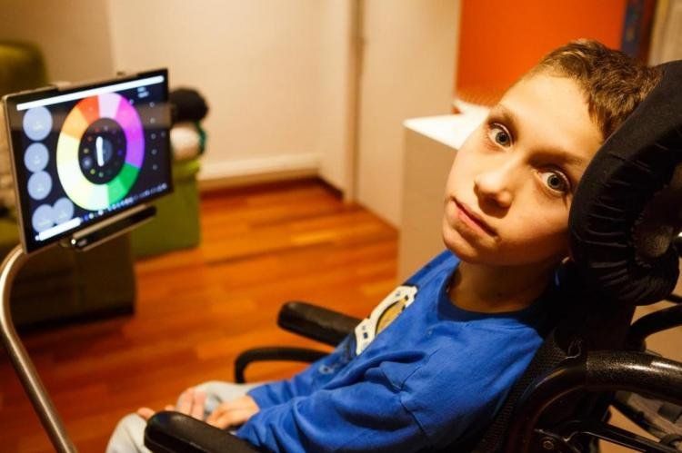 EyeHarp: El software que permite hacer música con los ojos a personas ...