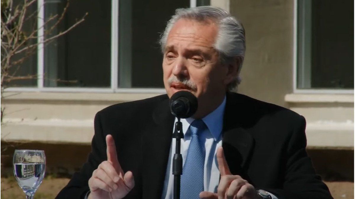 Reapareció Alberto Fernández y denunció a Milei y Marra