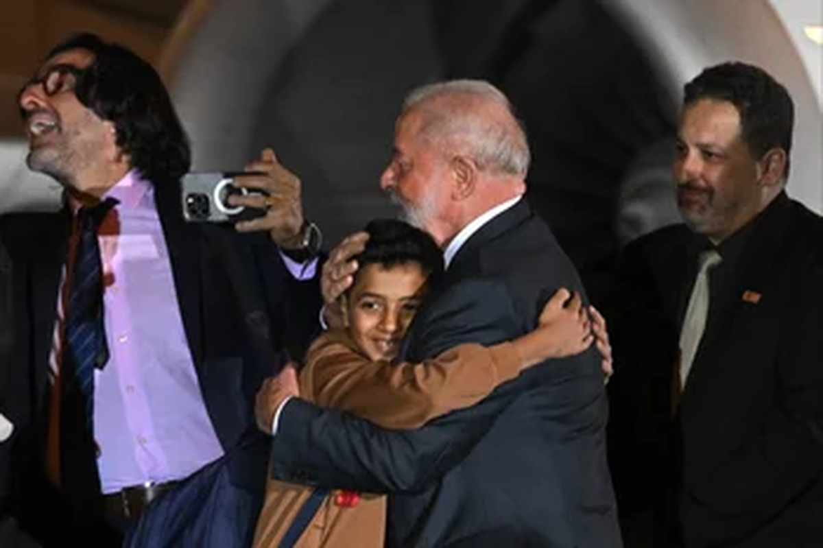 Lula recibe a repatriados de Gaza: Maten al monstruo sin matar a los niños