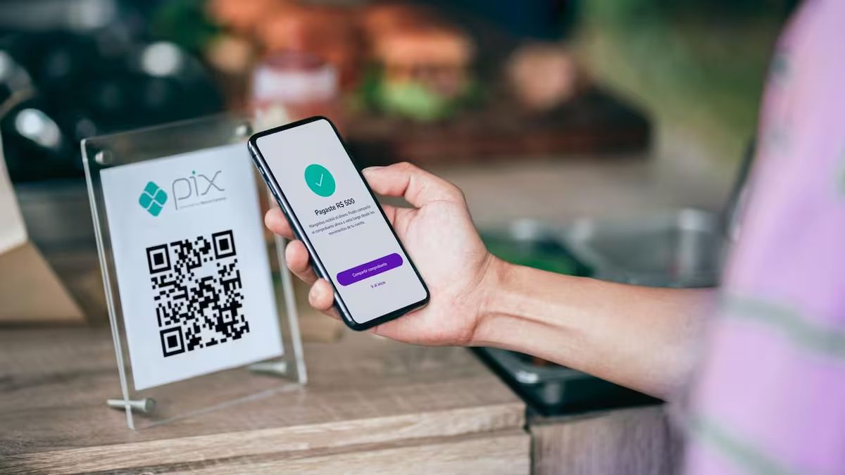 Argentinos en Brasil: Vía PIX y Satoshi Tango todo se paga con QR