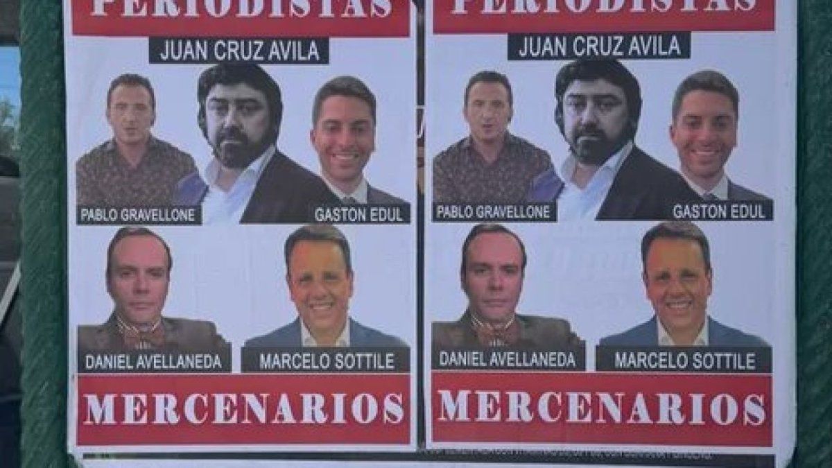 Otro dolor de cabeza para Juan Cruz Ávila: Afiches contra ESPN por la SAD
