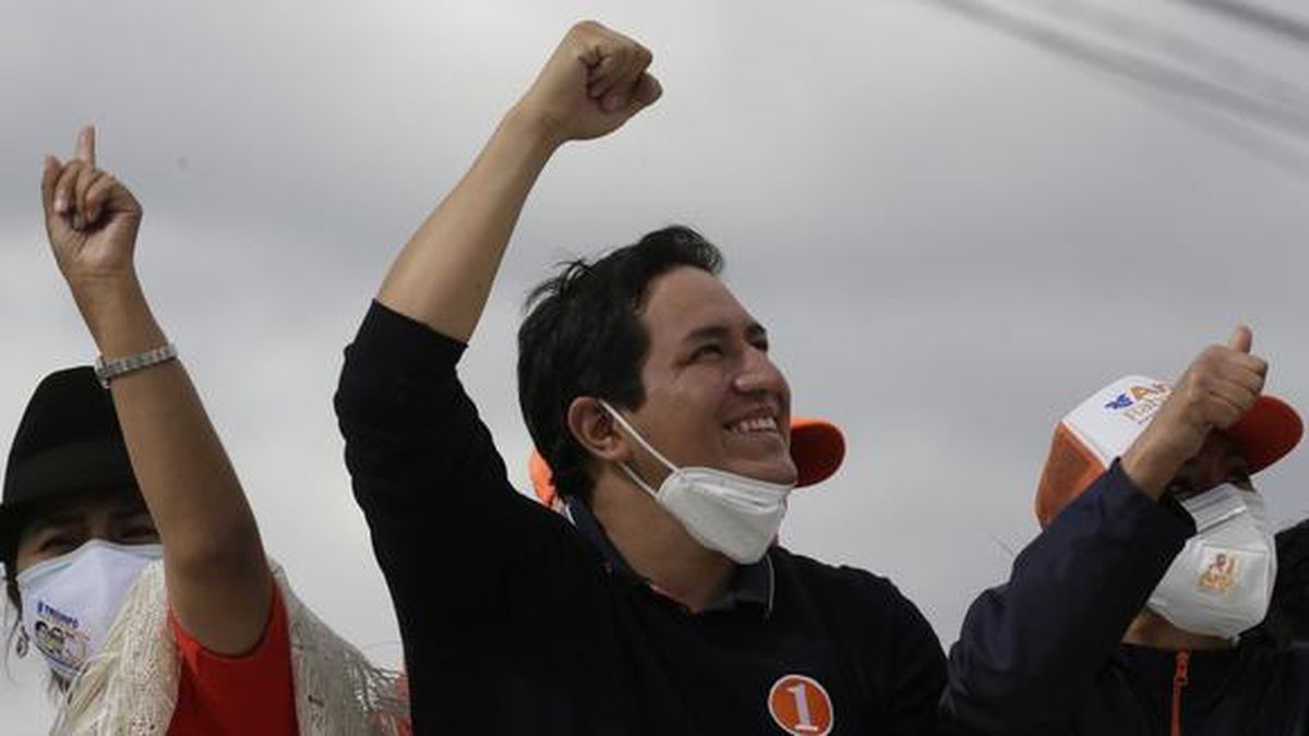 Andrés Arauz dijo que ganó las elecciones en Ecuador pero los datos afirman que habrá segunda vuelta
