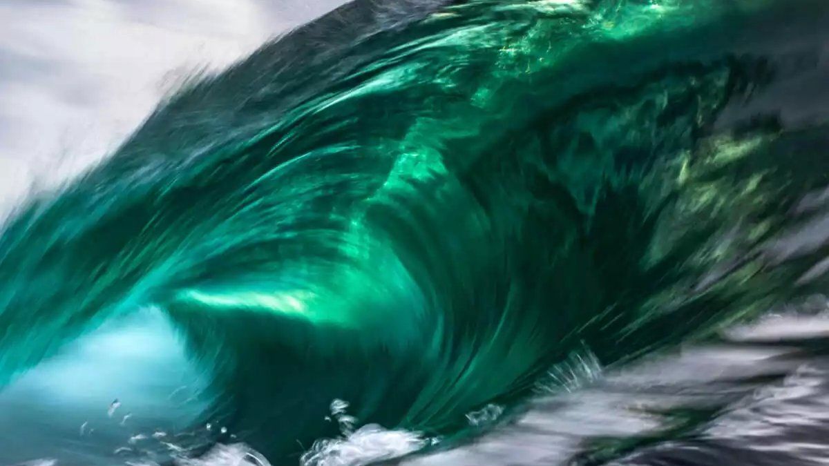 Alarmante: El cambio de color del océano y su mensaje