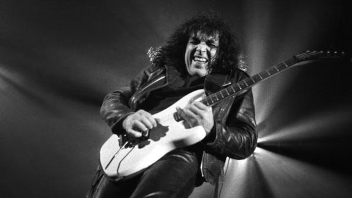 Pappo, el dios de la guitarra: La historia del hombre que hizo rugir el ...