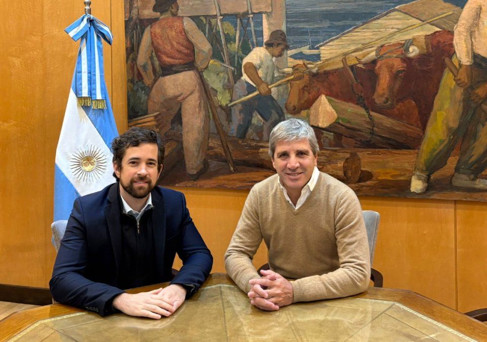 Semana de renuncias: Ahora, un funcionario de Luis Caputo