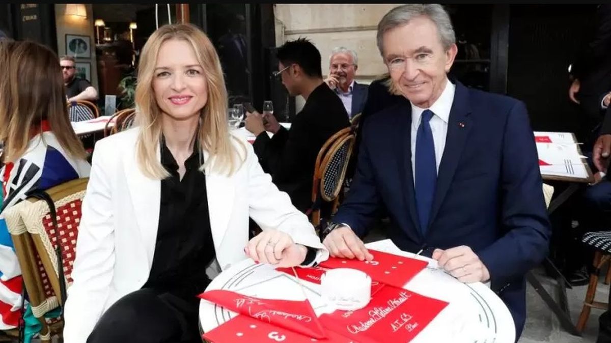 Cunita de oro: Bernard Arnault nombró a su hija CEO de Dior