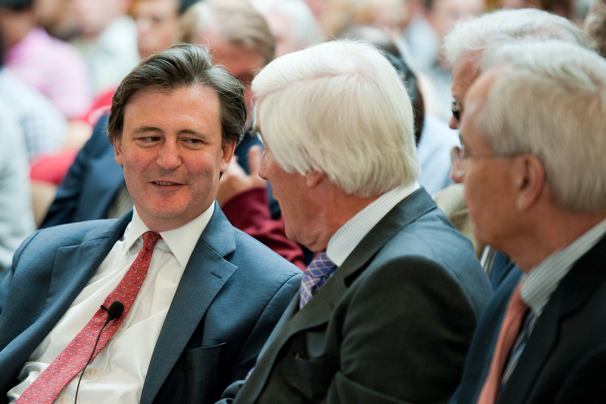 Bloomberg, John Micklethwait y la invasión de mentira