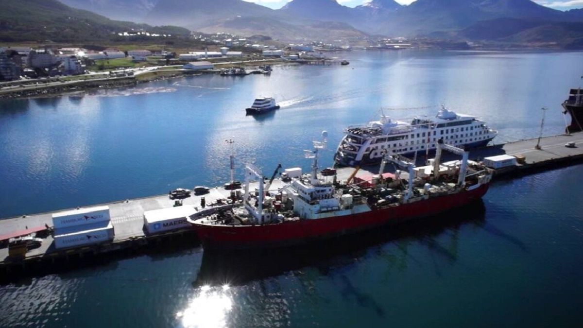 Tierra del Fuego en crisis y Nicky Caputo / Mirgor por el puerto de Ushuaia