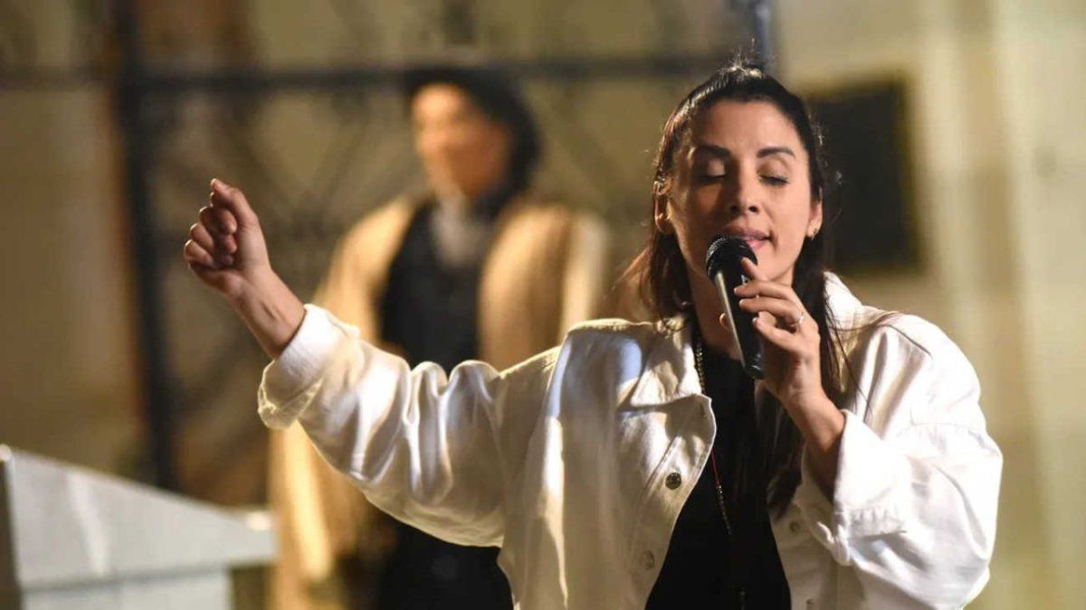 Leda Bergonzi no cantará en el Circo Rodas de Rafaela por las críticas que recibió