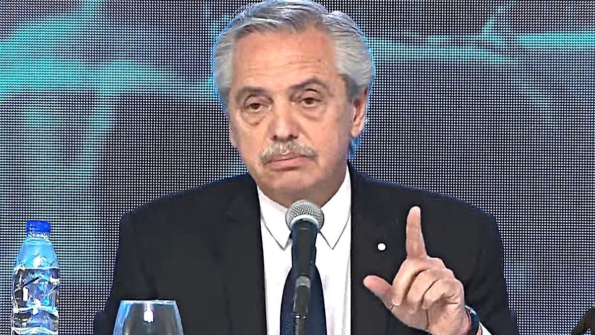 Tras 6 meses, Alberto Fernández volvió a X con extenso descargo