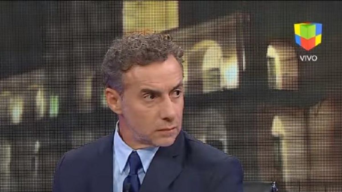 Periodista C5N a Majul: Nunca recibí un sobre ni tengo web, ¿y vos?